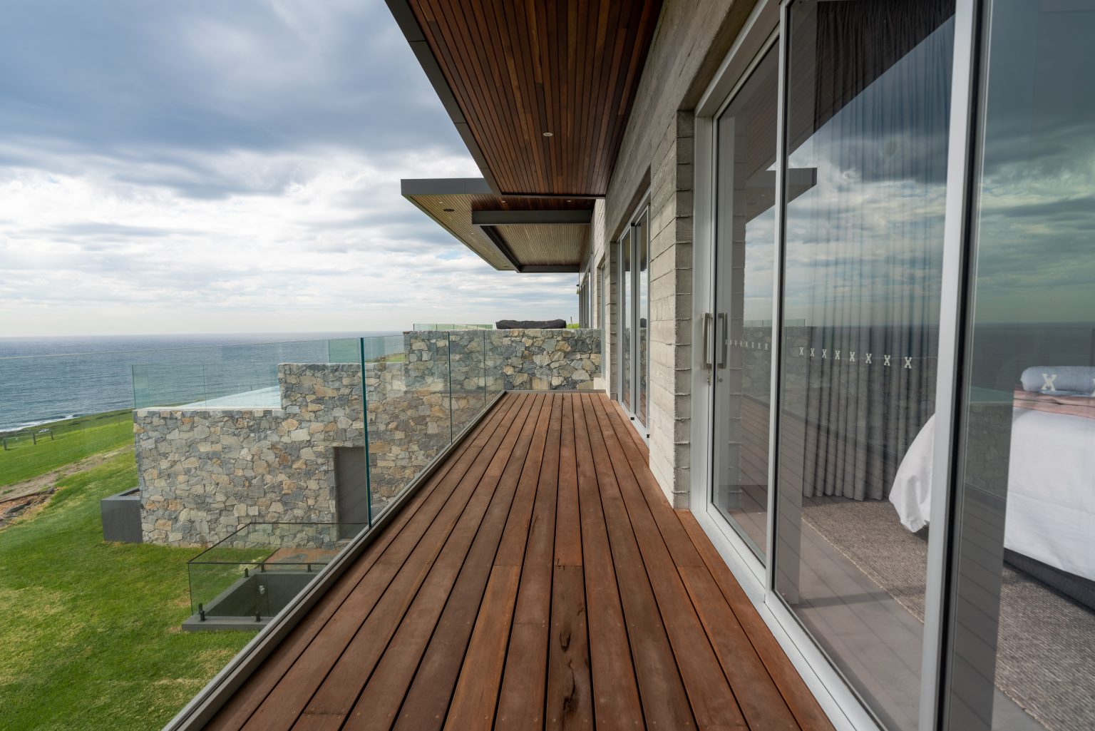 Architectural Sliding/Stacking Door | Series 704 | Hanlon Windows