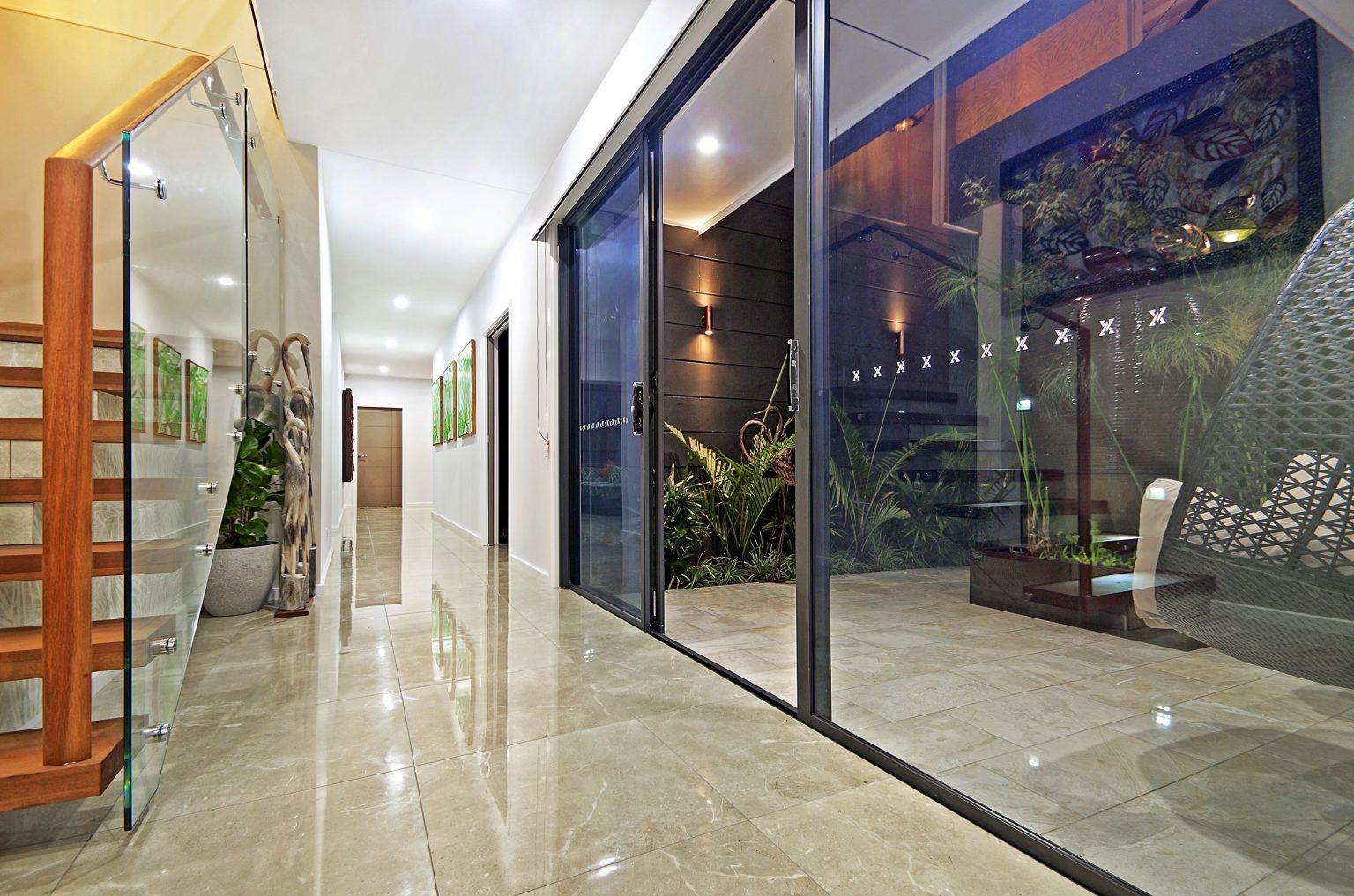 Residential Sliding/Stacking Door | Series 542 | Hanlon Windows