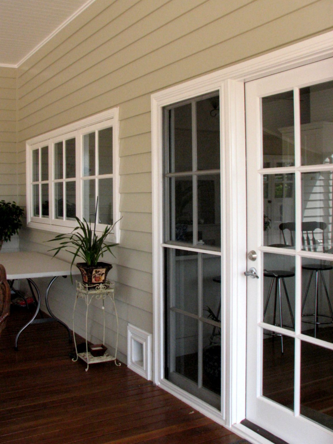 Cedar Double Hung Window | Hanlon Windows