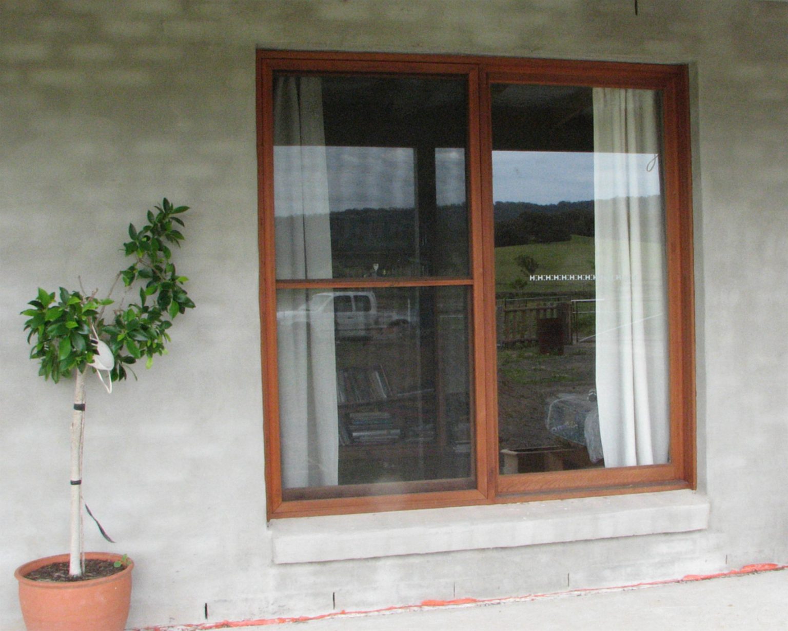 Cedar Double Hung Window | Hanlon Windows